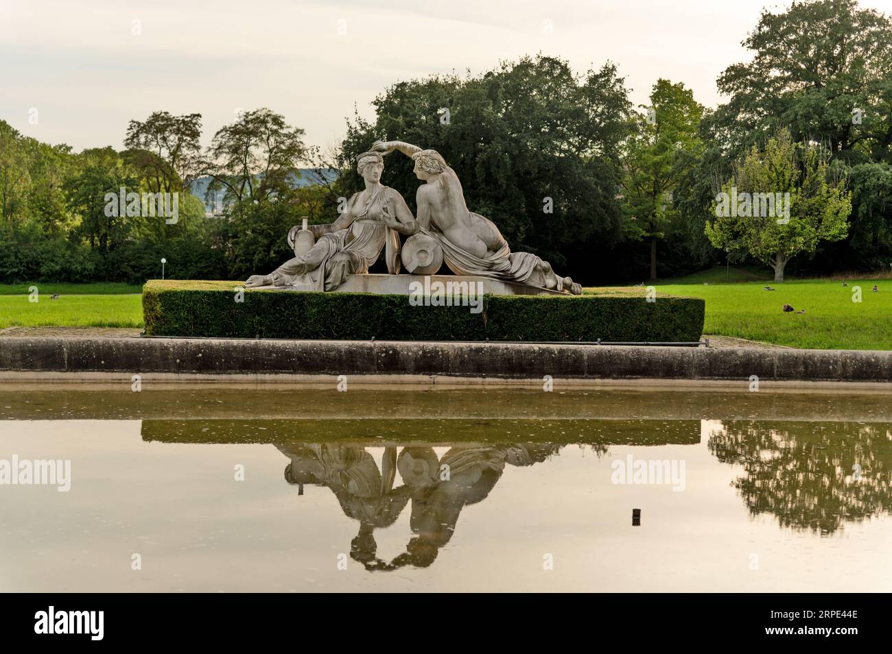 Rosensteinpark stuttgart -Fotos und -Bildmaterial in hoher Auflösung ...