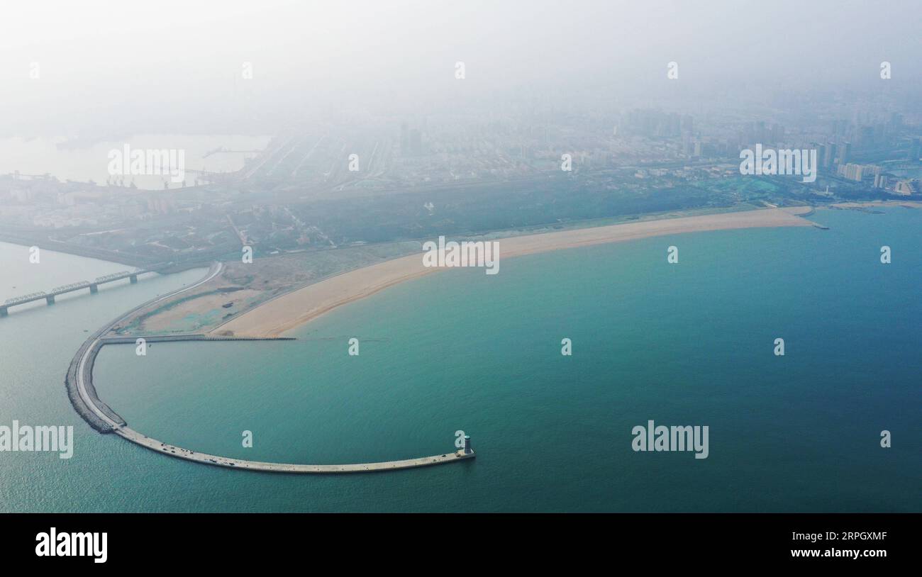 Stadtgebiet in sanierung -Fotos und -Bildmaterial in hoher Auflösung ...