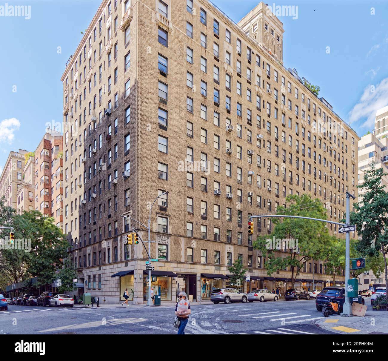 Upper East Side: Das von Emery Roth entworfene Apartmentgebäude in der ...