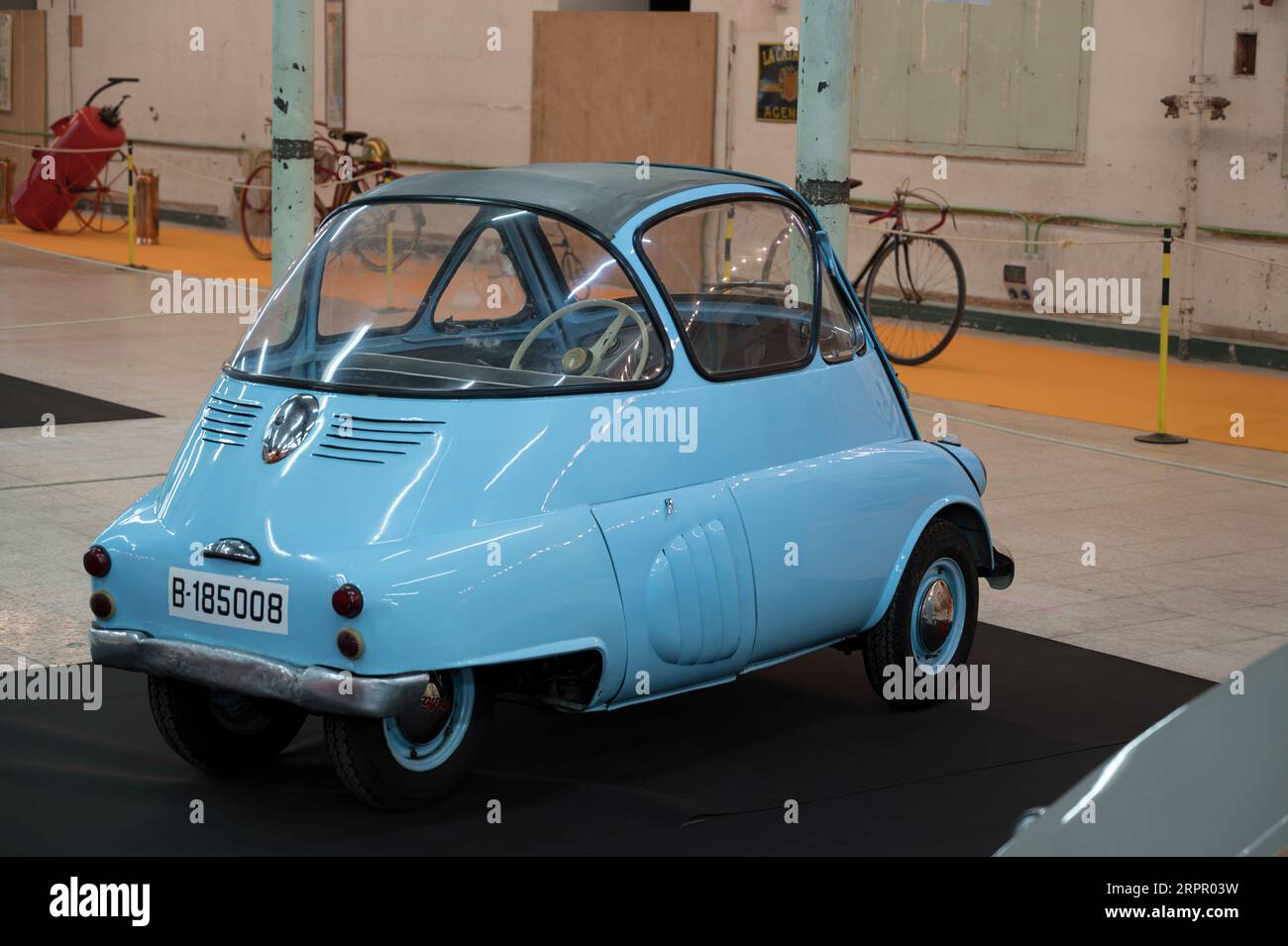 Iso isetta -Fotos und -Bildmaterial in hoher Auflösung – Alamy