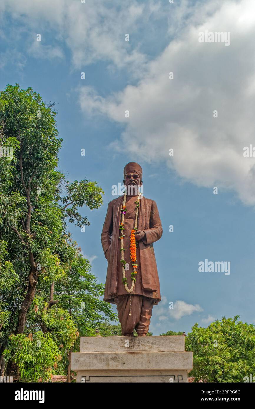 Madan mohan malaviya statue -Fotos und -Bildmaterial in hoher Auflösung ...