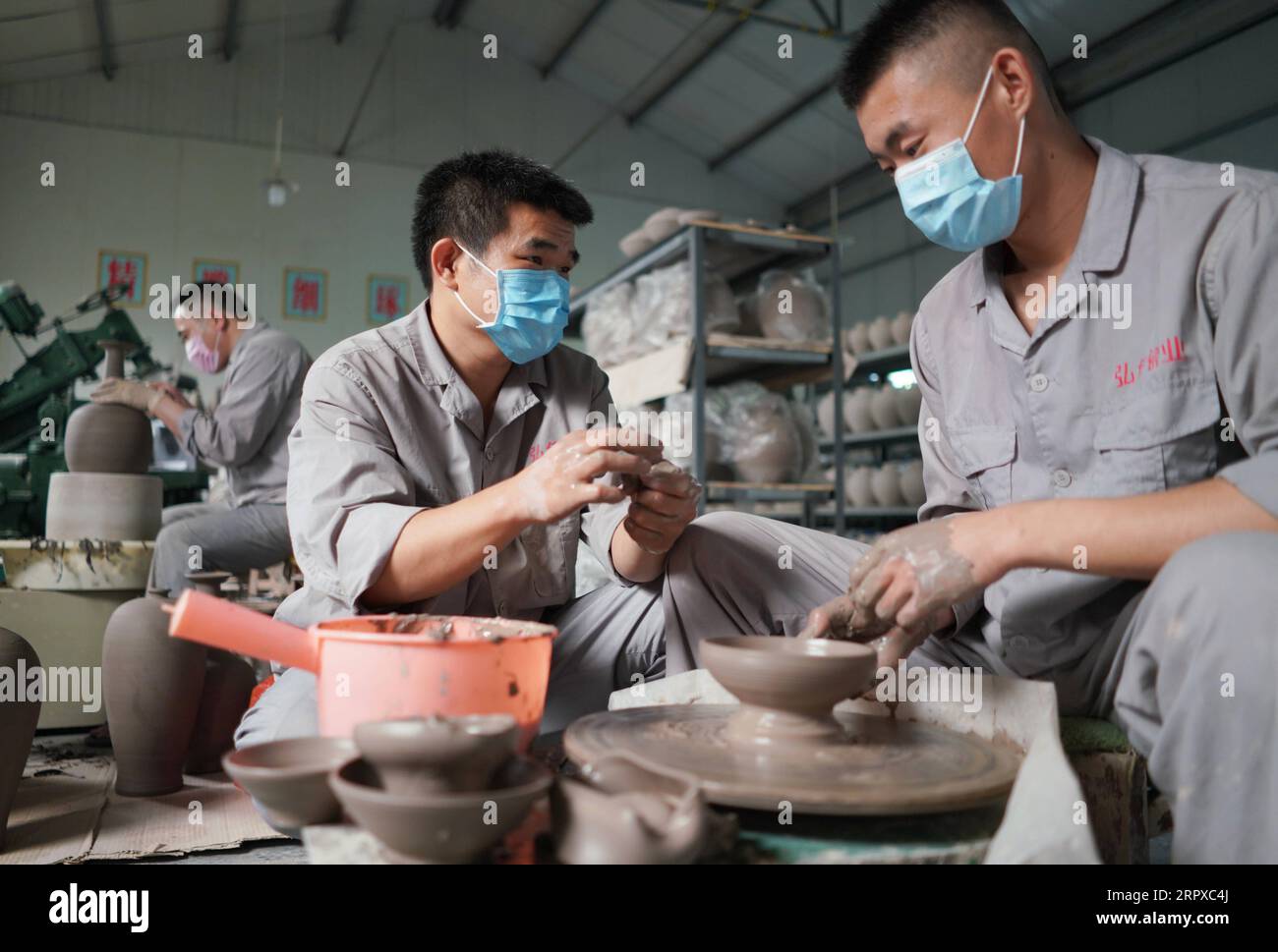 200516 -- XINGTAI, 16. Mai 2020 -- Geng Huimin L, Front unterrichtet ...