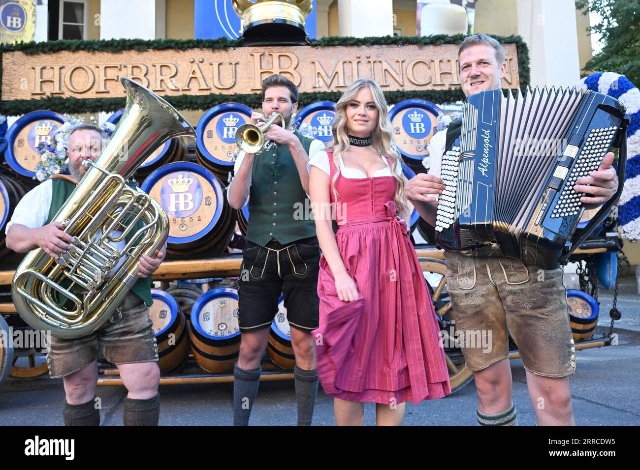 München, Deutschland. September 2023. Die Wiesn Playmate 2023, Laura ...