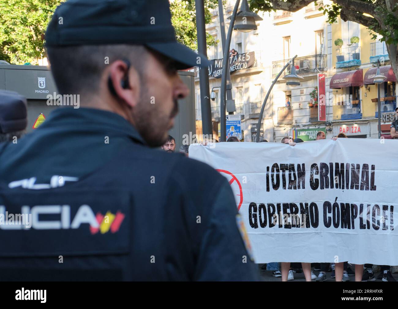 Protest gegen den madrider nato gipfel -Fotos und -Bildmaterial in ...