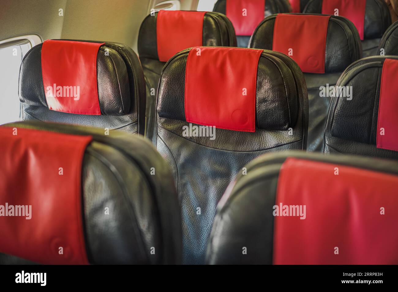 Flugzeug innenraum -Fotos und -Bildmaterial in hoher Auflösung – Alamy