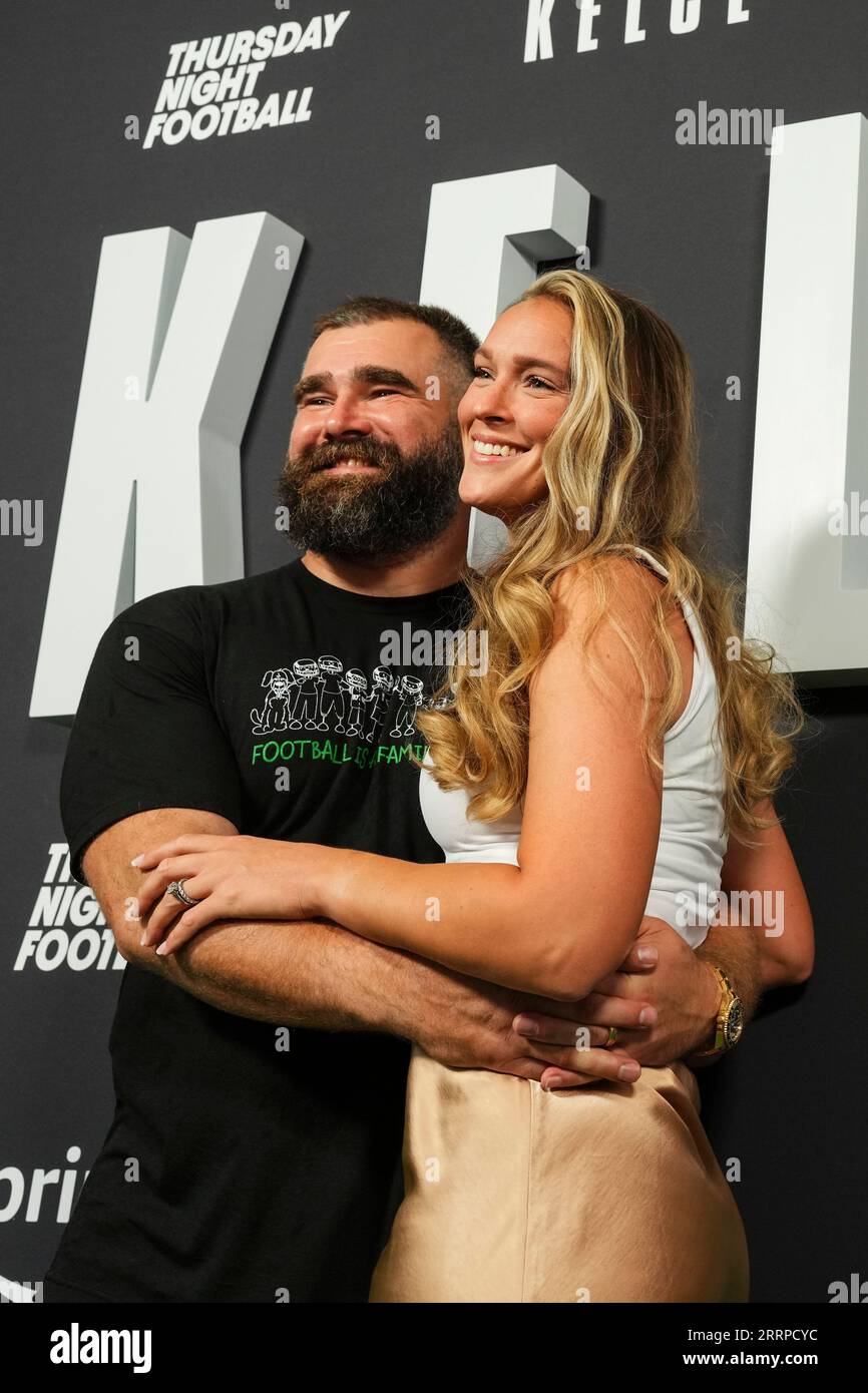 Jason Kelce poses for a photo with Kylie Kelce at the "Kelce ...