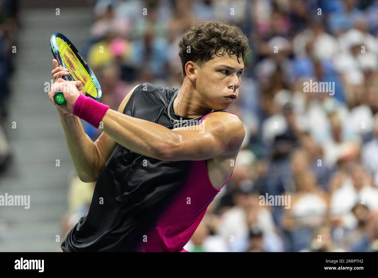 Ben Shelton aus den USA kehrt in der Halbfinalrunde gegen Novak ...
