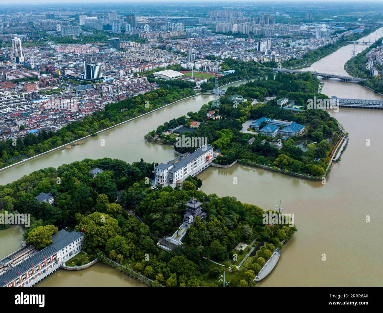 230508 -- YANGZHOU, 8. Mai 2023 -- dieses Luftbild, das am 7. Mai 2023 ...