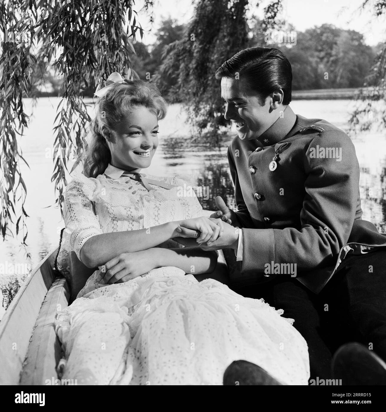 Romy schneider y alain delon Schwarzweiß-Stockfotos und -bilder - Alamy