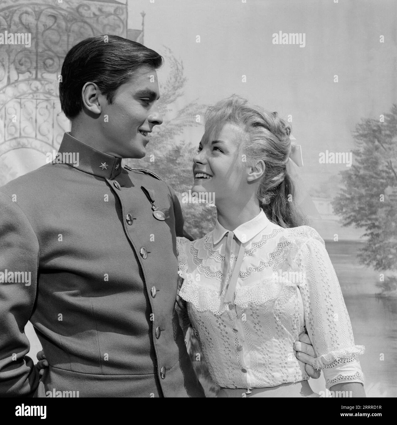 Alain delon and romy schneider -Fotos und -Bildmaterial in hoher ...