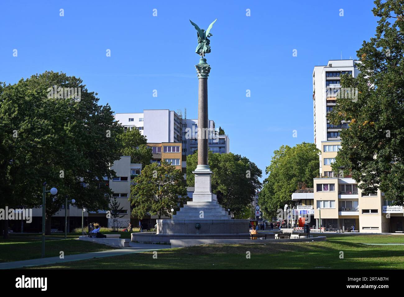Franz mehring platz -Fotos und -Bildmaterial in hoher Auflösung – Alamy