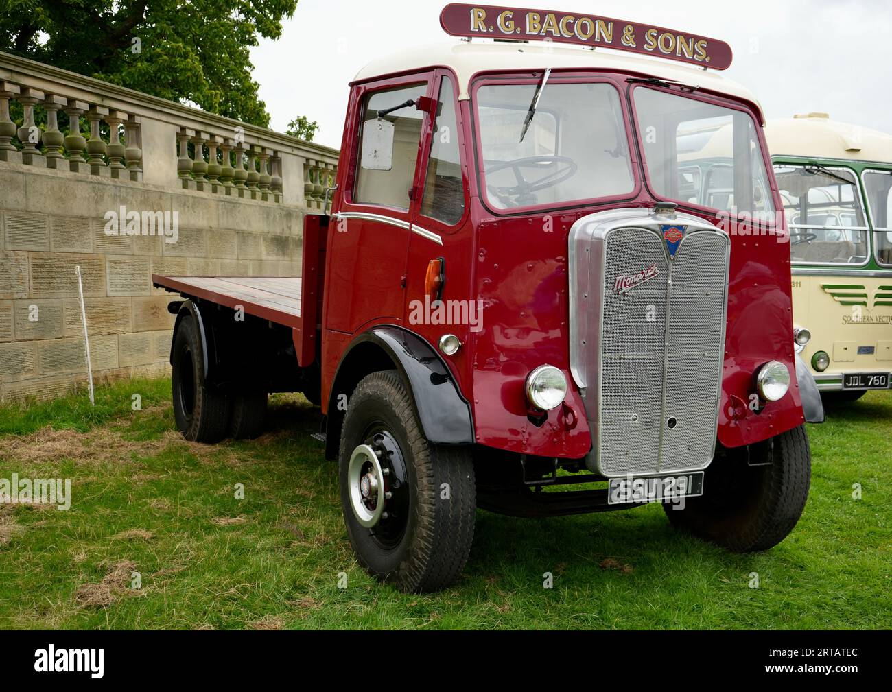 Diesel heavy haulage -Fotos und -Bildmaterial in hoher Auflösung – Alamy