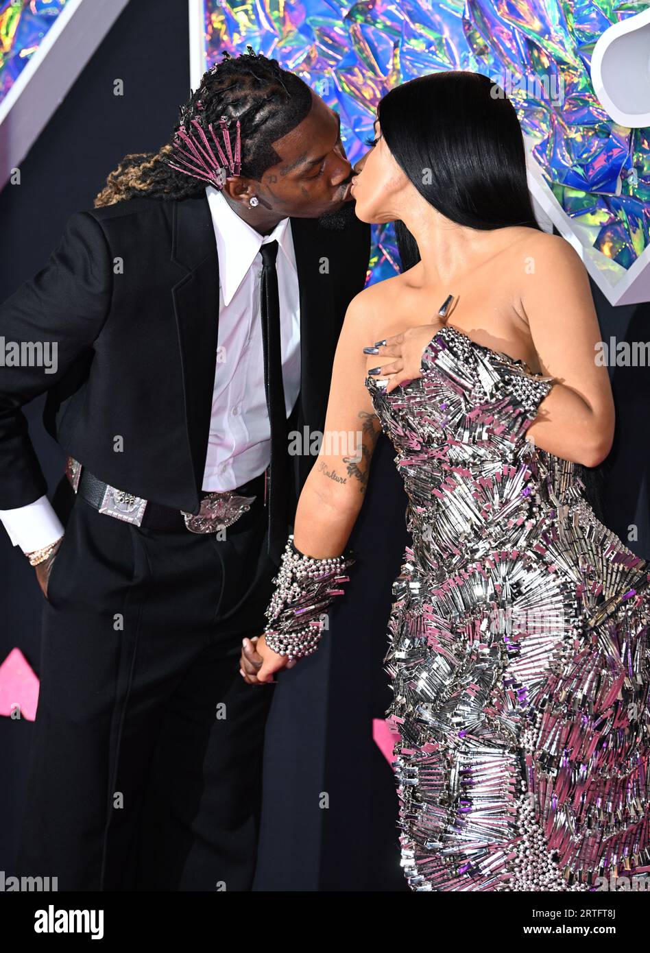 Cardi b körper -Fotos und -Bildmaterial in hoher Auflösung – Alamy