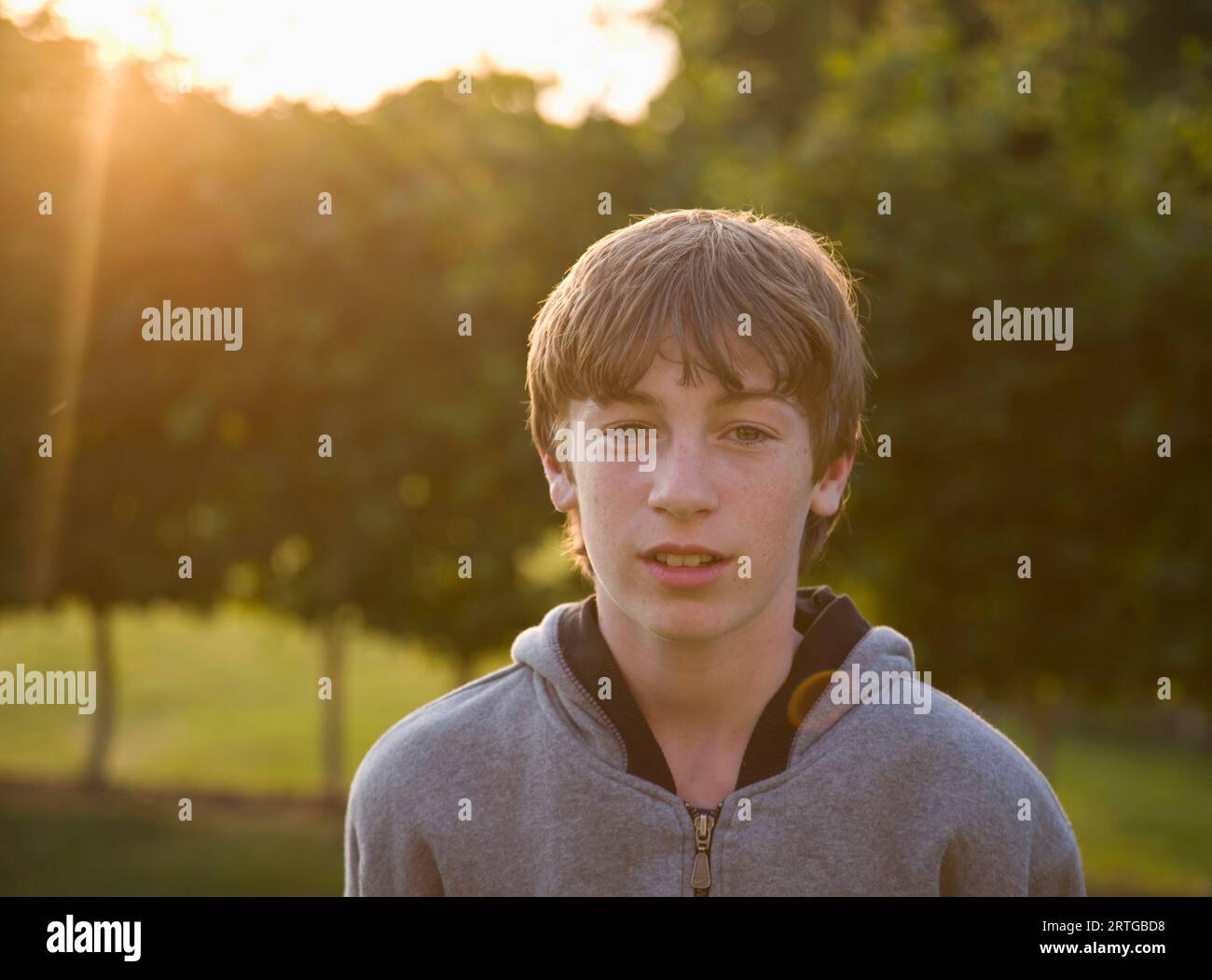 Junge 15 jahre -Fotos und -Bildmaterial in hoher Auflösung – Alamy