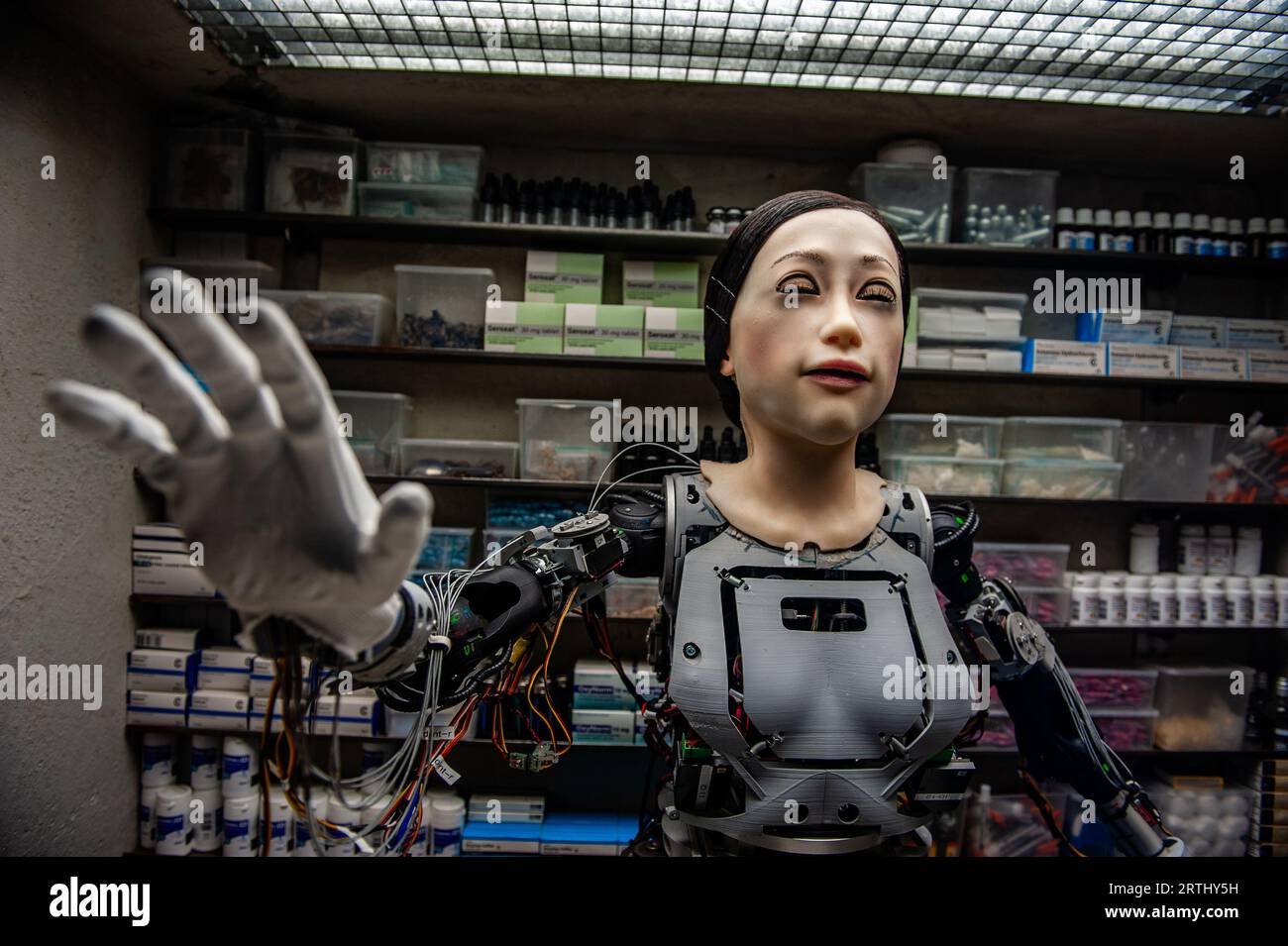 Amy roboter -Fotos und -Bildmaterial in hoher Auflösung – Alamy