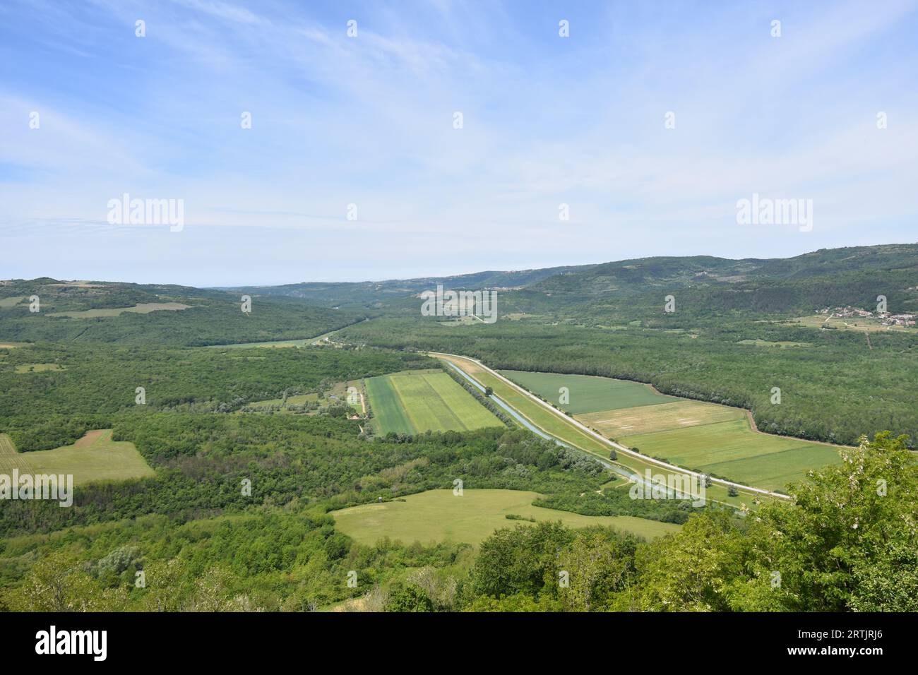 Fluss mirna -Fotos und -Bildmaterial in hoher Auflösung – Alamy