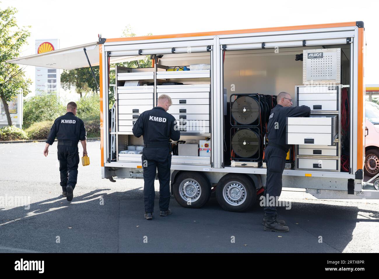 Dresden, Deutschland. September 2023. Mitarbeiter der ...