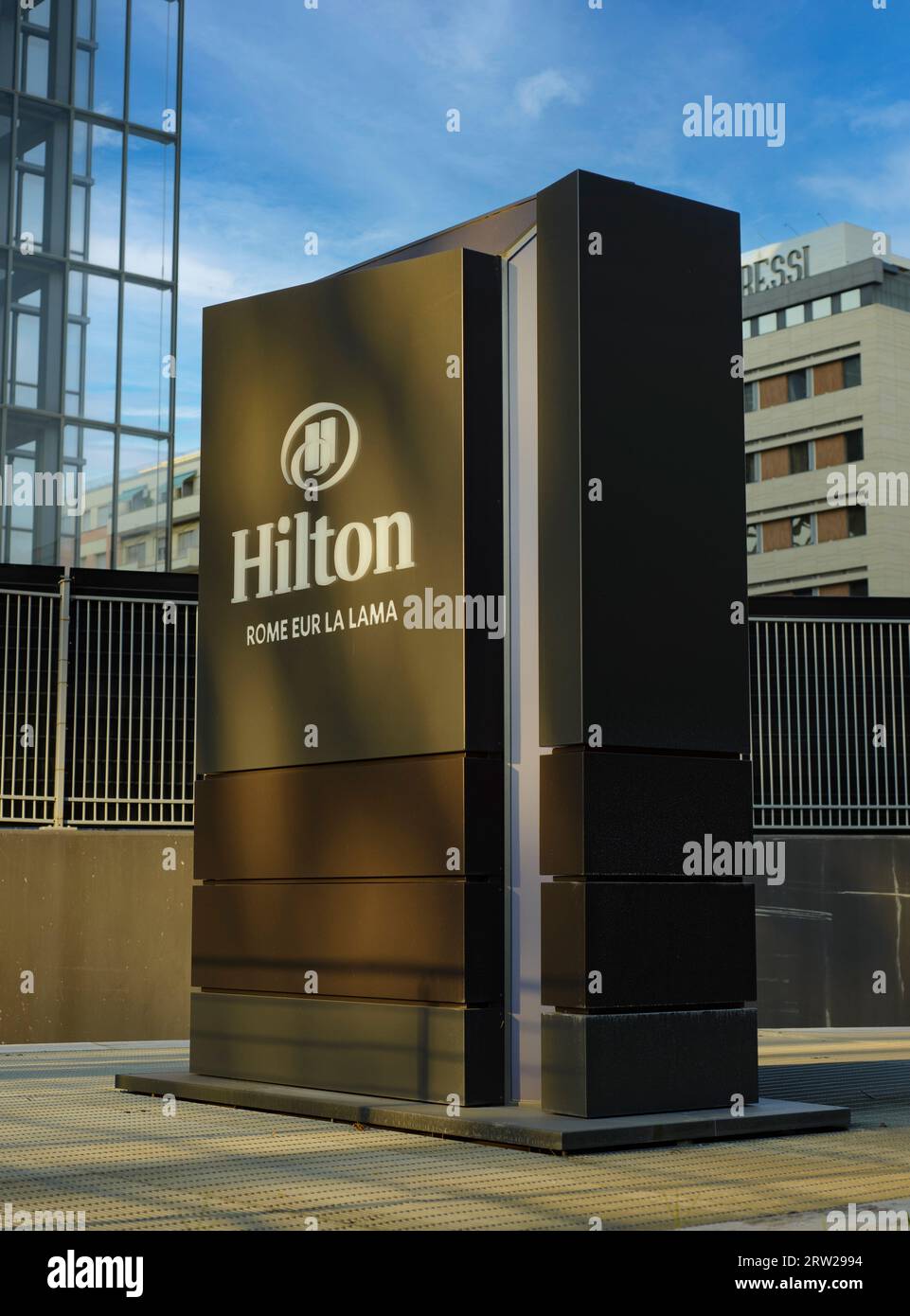 Rom logo design -Fotos und -Bildmaterial in hoher Auflösung – Alamy