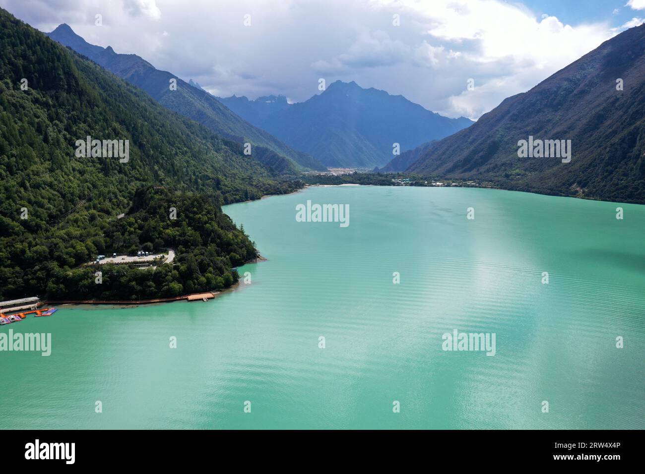 Nyingchi tibet china -Fotos und -Bildmaterial in hoher Auflösung – Alamy