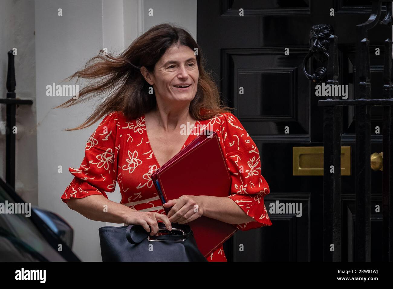 Betriebsleiter in downing street -Fotos und -Bildmaterial in hoher Auflösung – Alamy