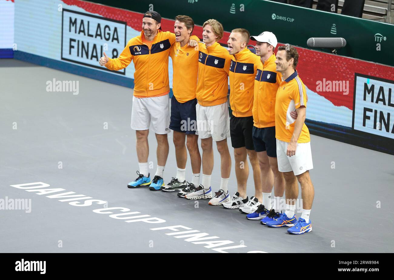 Zagreb, Kroatien. September 2023. Das Team Niederlande posiert für ein ...