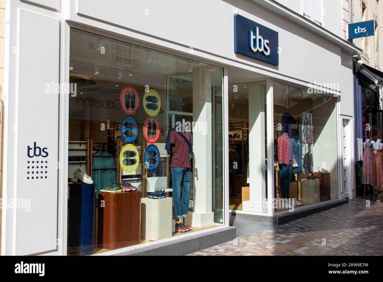 Tbs frankreich -Fotos und -Bildmaterial in hoher Auflösung – Alamy