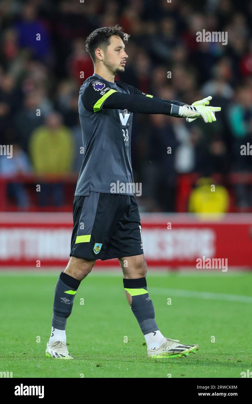 James trafford burnley 2023 -Fotos und -Bildmaterial in hoher Auflösung ...
