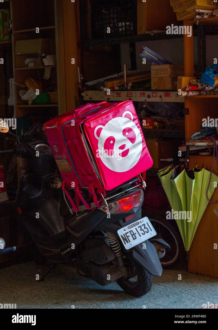 Foodpanda taiwan -Fotos und -Bildmaterial in hoher Auflösung – Alamy