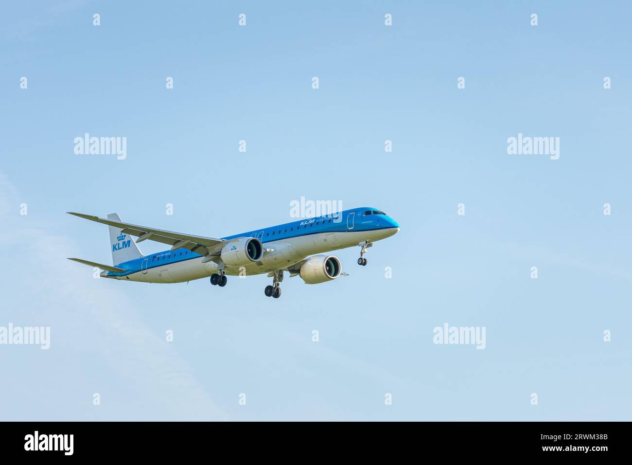 Klm cityhopper embraer e195 e2 -Fotos und -Bildmaterial in hoher ...