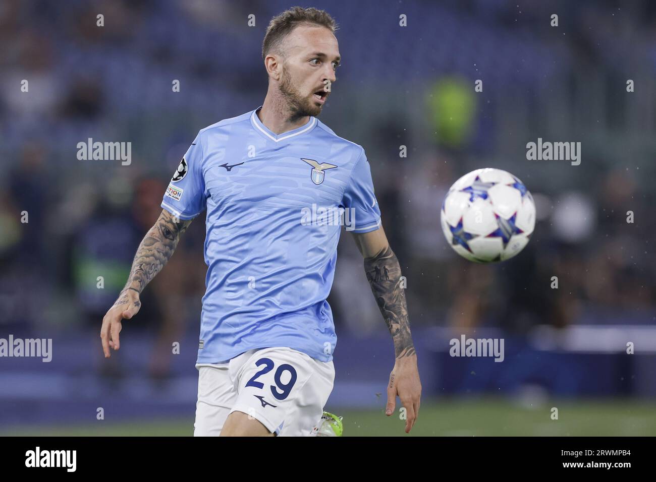 Rom, Italien. September 2023. Der italienische Mittelfeldspieler Manuel Lazzari kontrolliert den ...