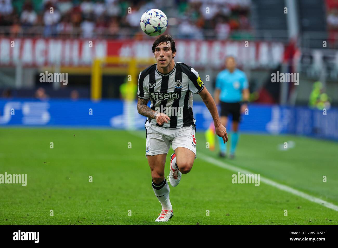Sandro TONALi vom Newcastle United FC, der während des Gruppenspiels ...