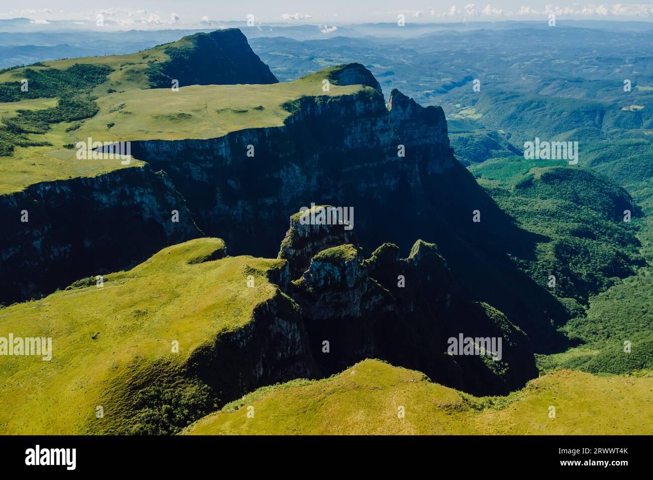 Landschaft des Espraiado Canyon in Urubici, Santa Catarina, Brasilien ...