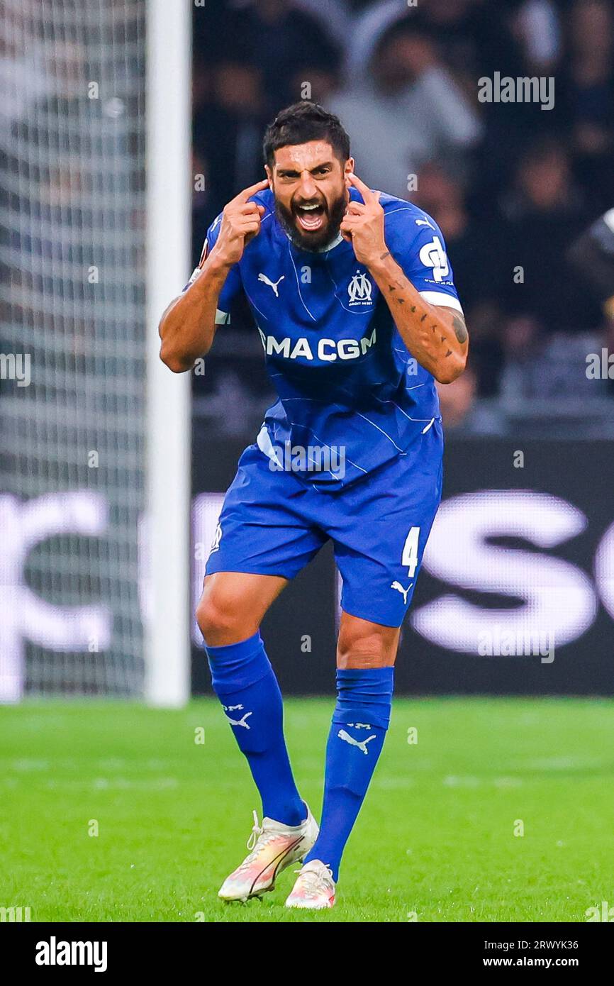 AMSTERDAM, NIEDERLANDE - 21. SEPTEMBER: Samuel Gigot (Olympique ...