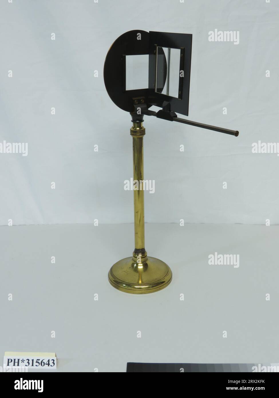 Optical apparatus -Fotos und -Bildmaterial in hoher Auflösung – Alamy