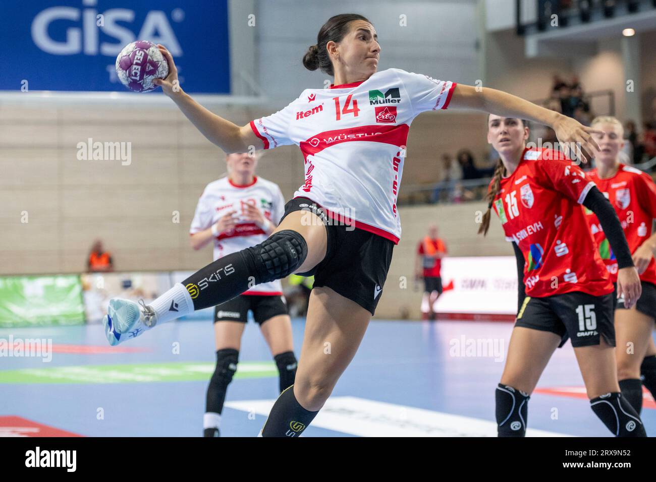 Swh arena -Fotos und -Bildmaterial in hoher Auflösung – Alamy