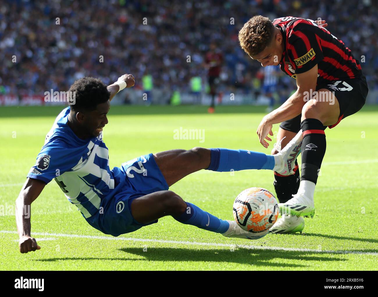 Bournemouths max aarons -Fotos und -Bildmaterial in hoher Auflösung – Alamy