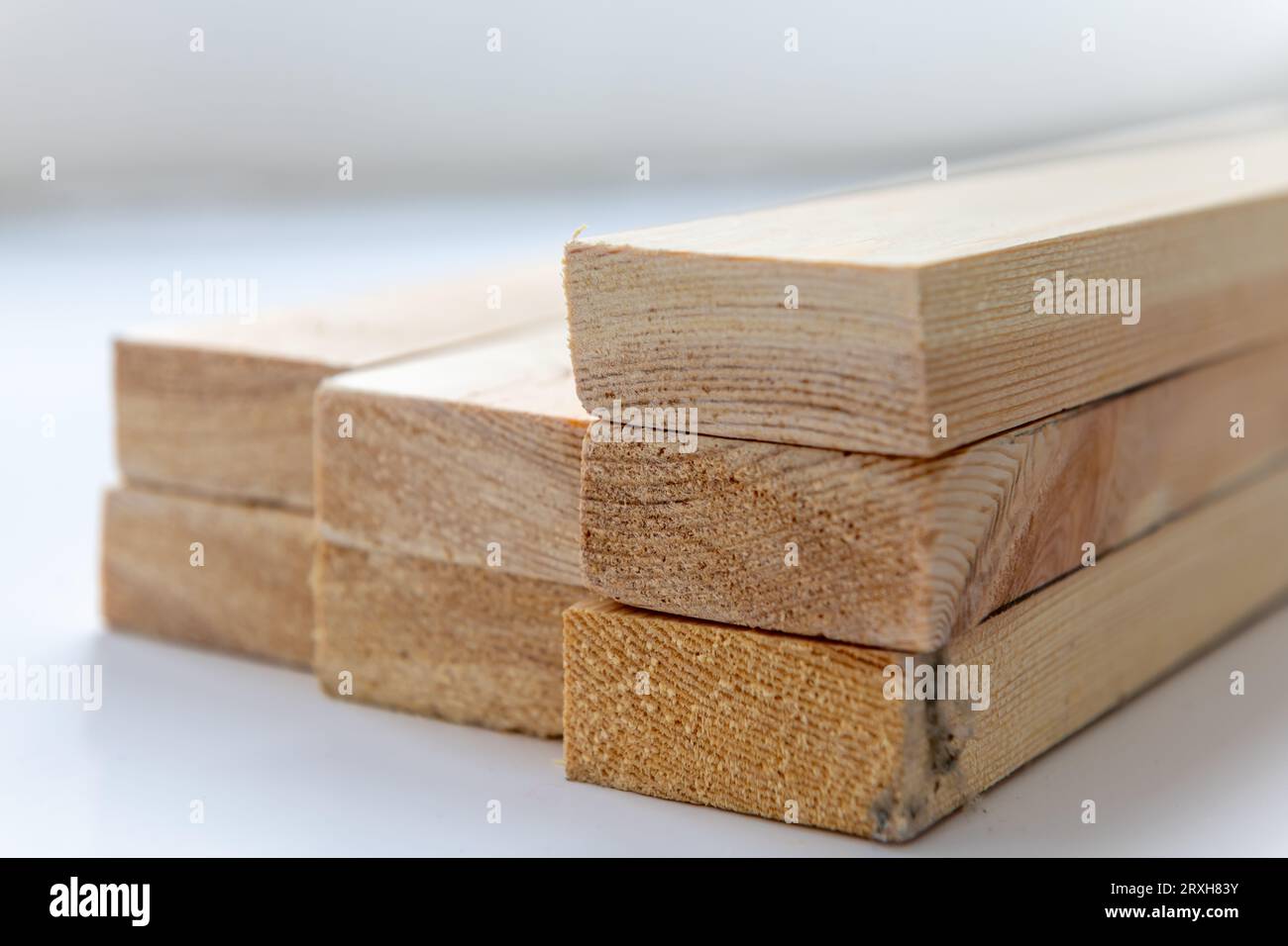 Holz mit knoten -Fotos und -Bildmaterial in hoher Auflösung – Alamy