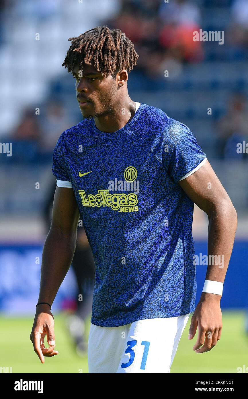 Yann Aurel Bisseck vom FC Internazionale schaut während des Serie-A-Tim ...