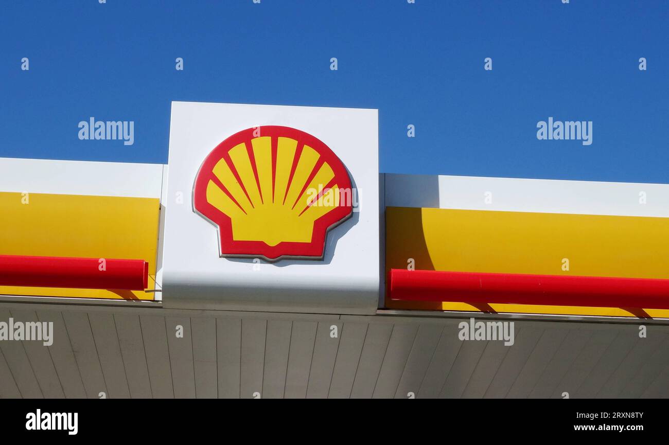 Foto Manuel Geisser 26.09.2023 Schweiz Bild : Shell Tankstelle Logo ...