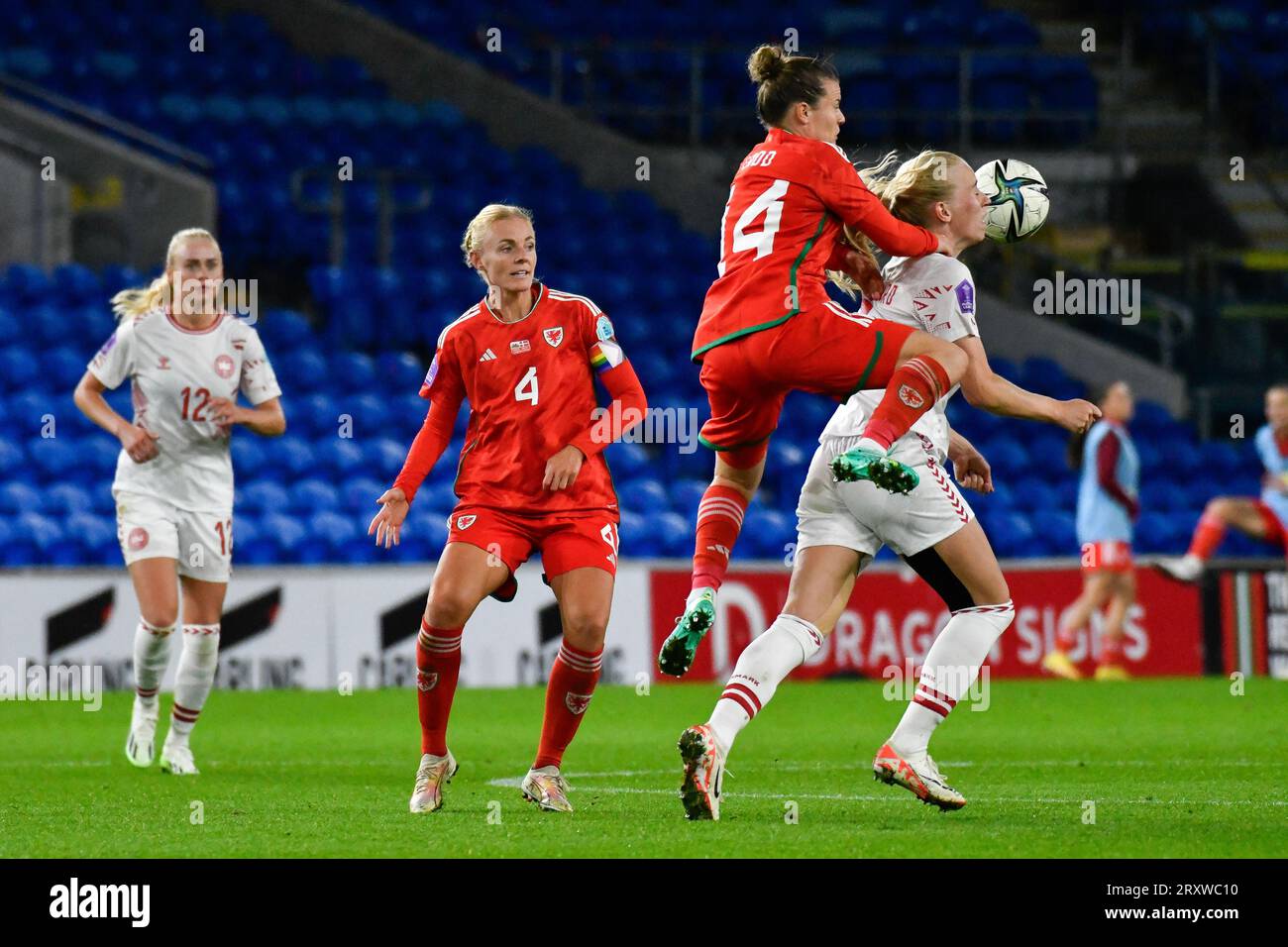 Cardiff, Wales. 26. September 2023. Hayley Ladd aus Wales kämpft beim ...