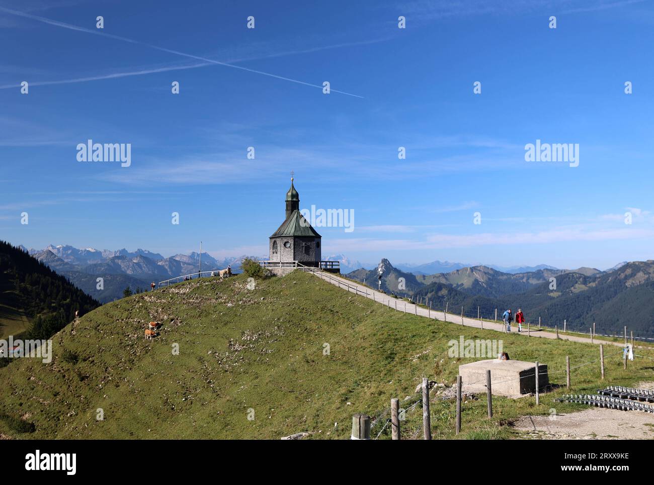 Wallbergkirchlein heilig kreuz -Fotos und -Bildmaterial in hoher ...