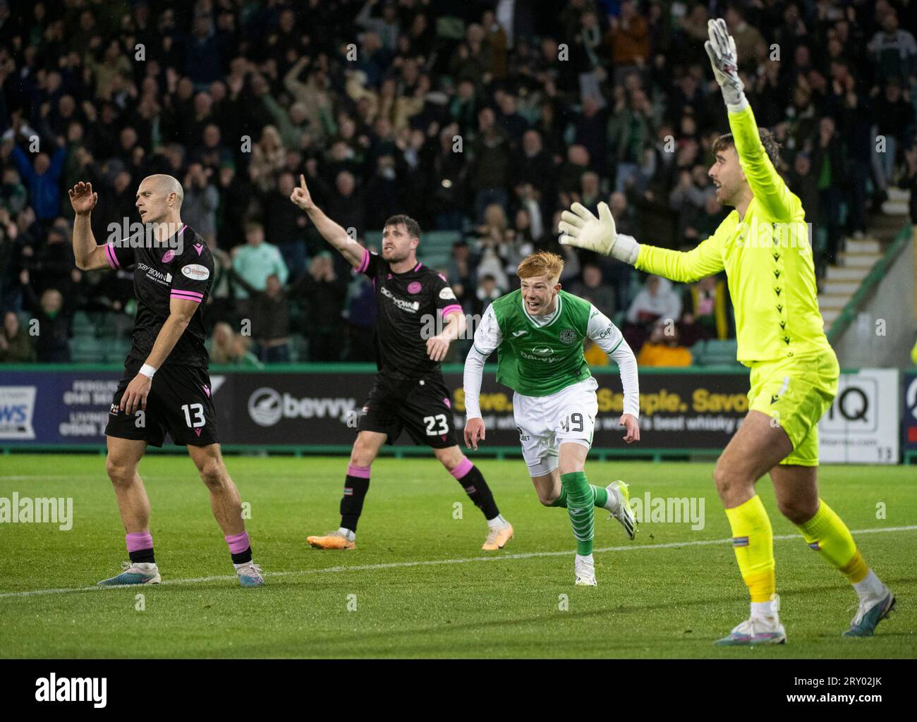Scottish League Cup Viertelfinale - Hibernian FC gegen St Mirren FC 27/09/2023 Hibs' jüngster ...