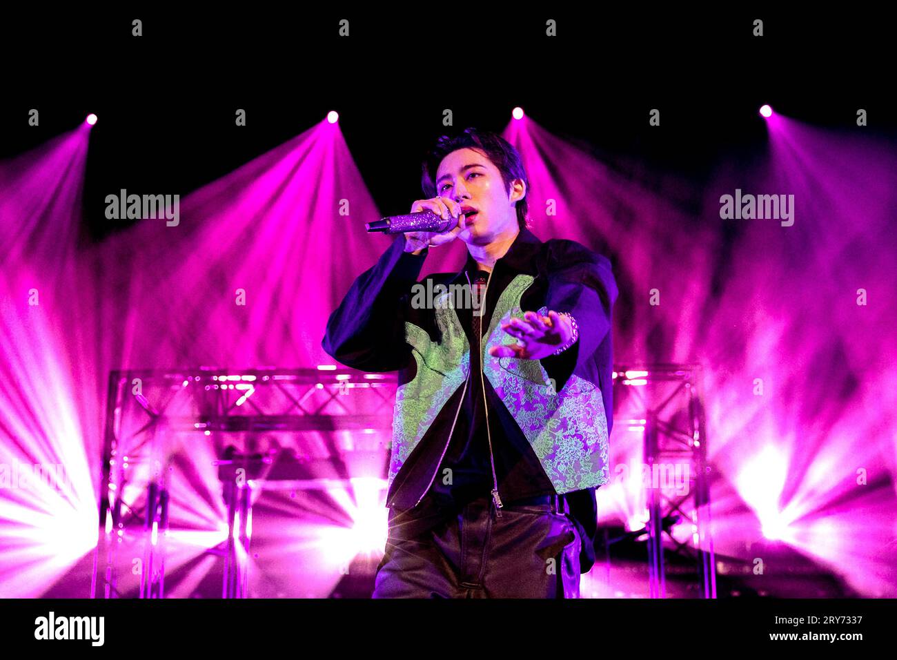 Kim han bin rapper kpop -Fotos und -Bildmaterial in hoher Auflösung – Alamy