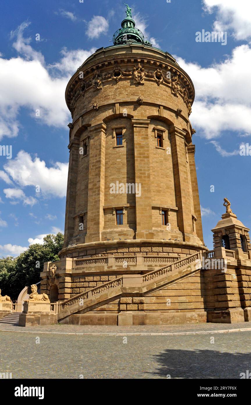 Wasserturm symbol -Fotos und -Bildmaterial in hoher Auflösung – Alamy