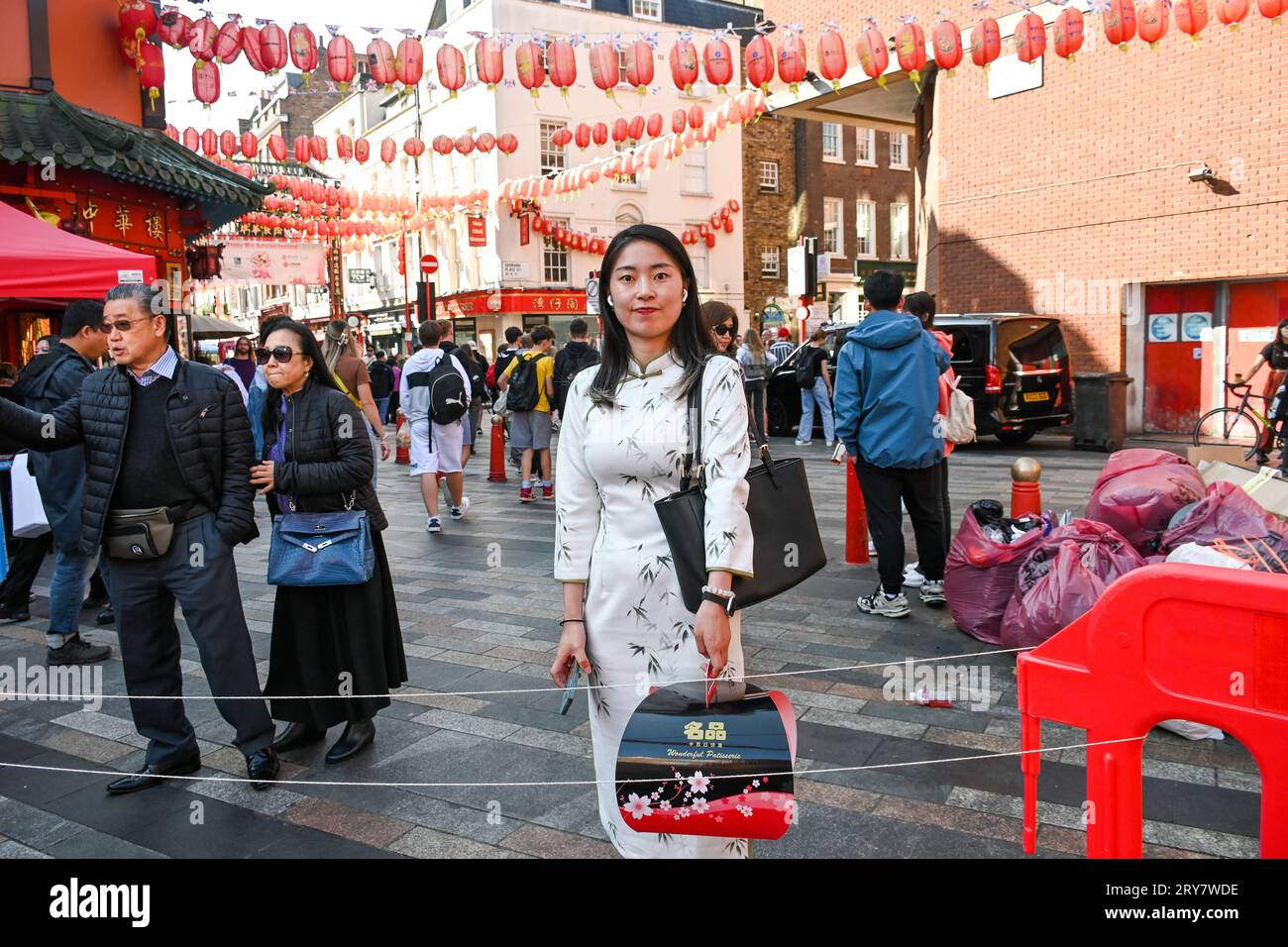 Hanfu zum feiern -Fotos und -Bildmaterial in hoher Auflösung - Seite 3 ...