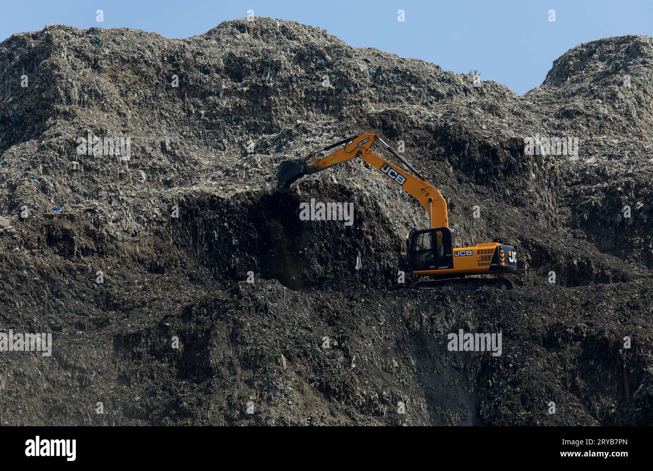 Bagger und kran -Fotos und -Bildmaterial in hoher Auflösung – Alamy