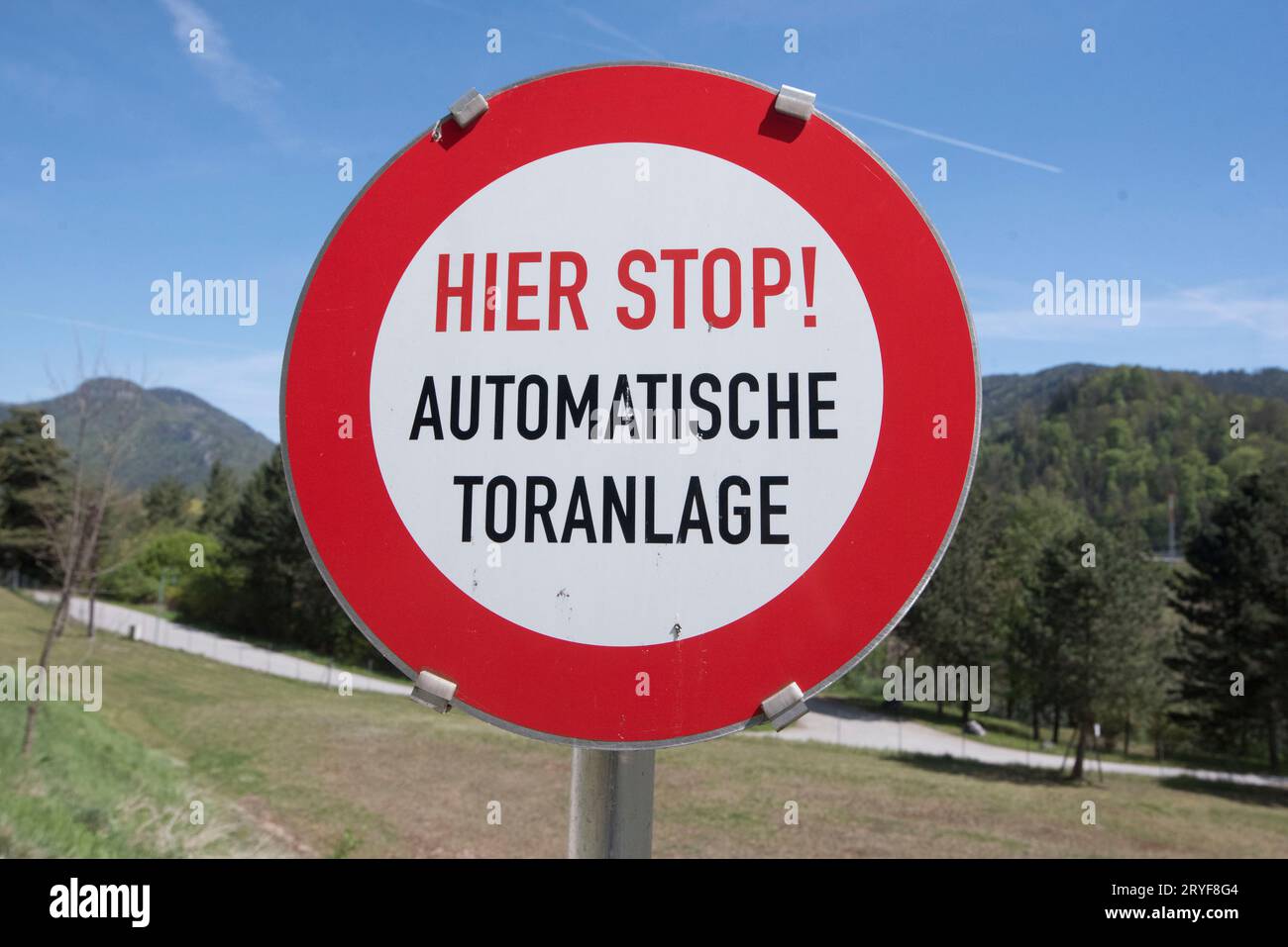Automatischer ausgang -Fotos und -Bildmaterial in hoher Auflösung – Alamy