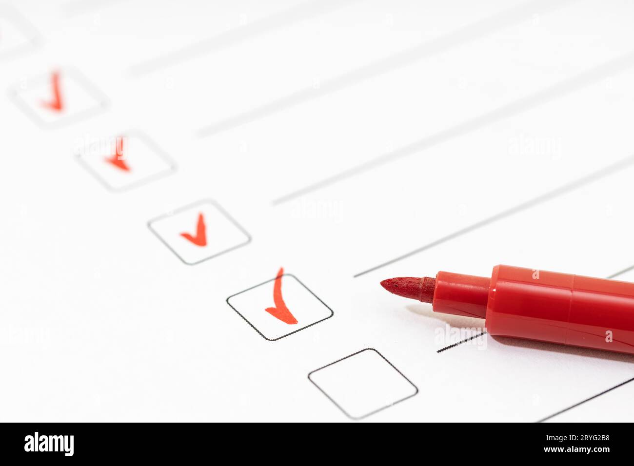 Check list red -Fotos und -Bildmaterial in hoher Auflösung – Alamy