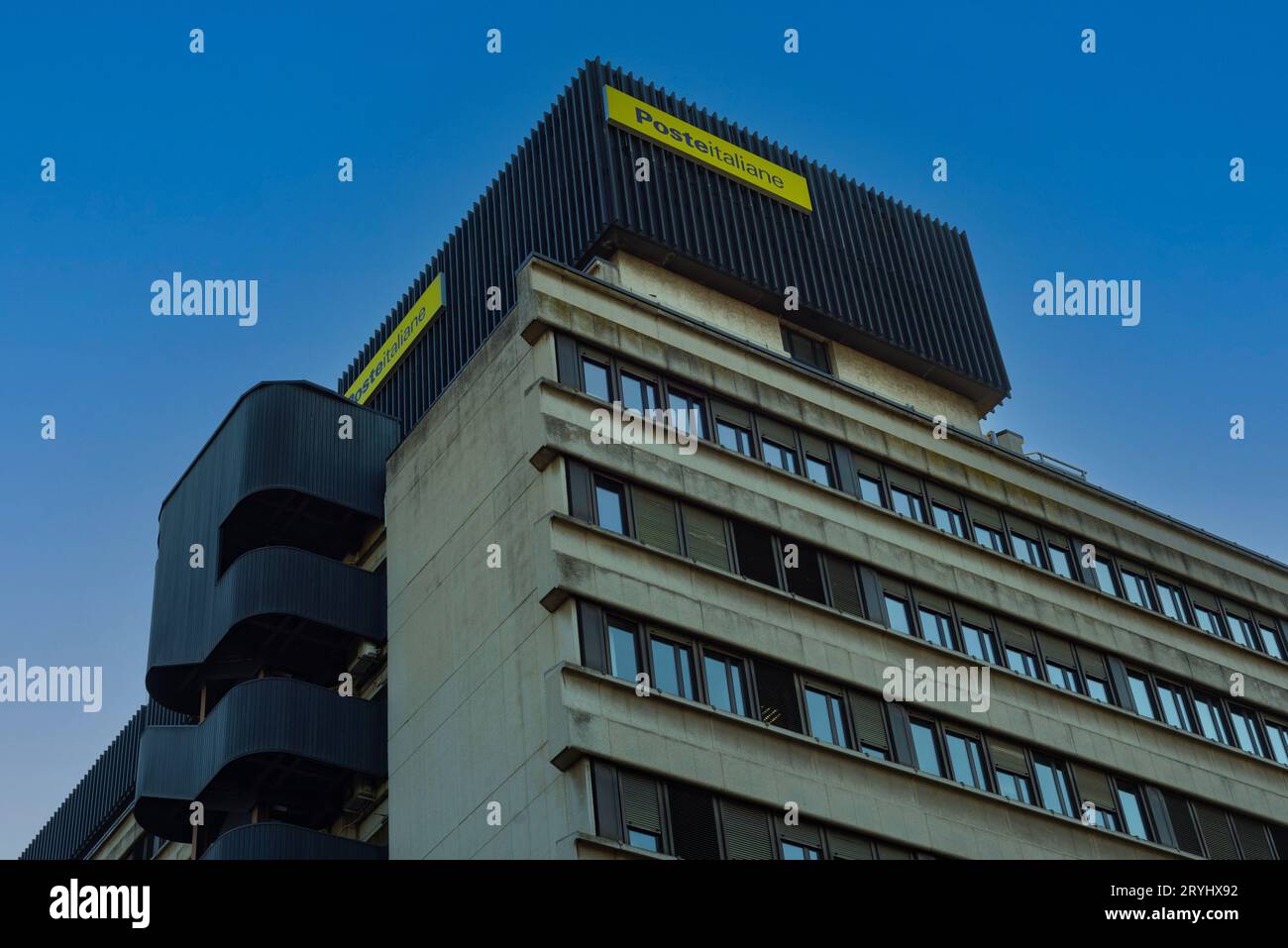 Logo poste italiane -Fotos und -Bildmaterial in hoher Auflösung – Alamy