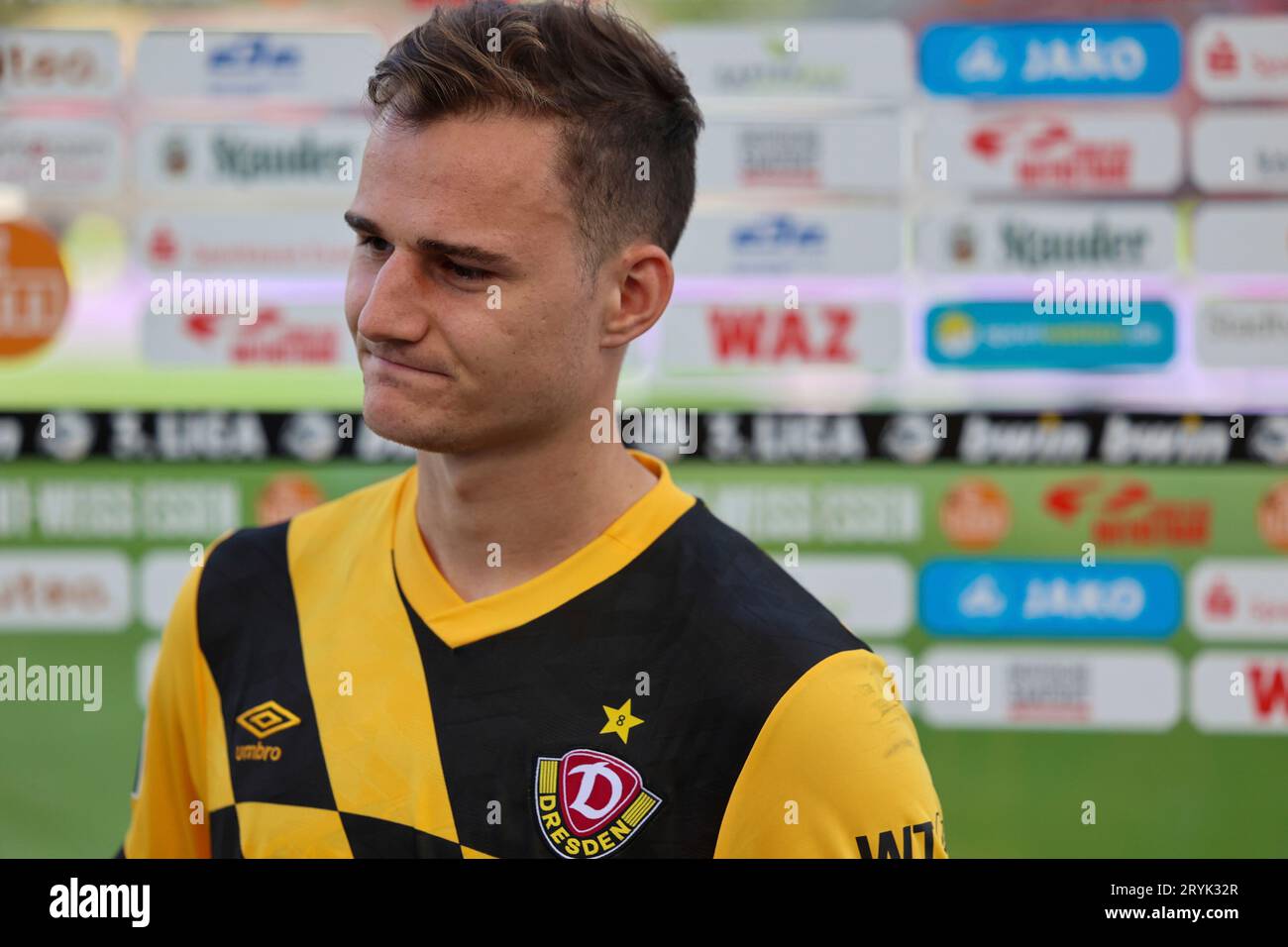 Essen, Deutschland. Oktober 2023. Jakob Lemmer (Dynamo Dresden) im ...